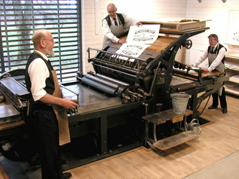 101 Guide on Litho Lamination for Packaging Printing | GleePackaging